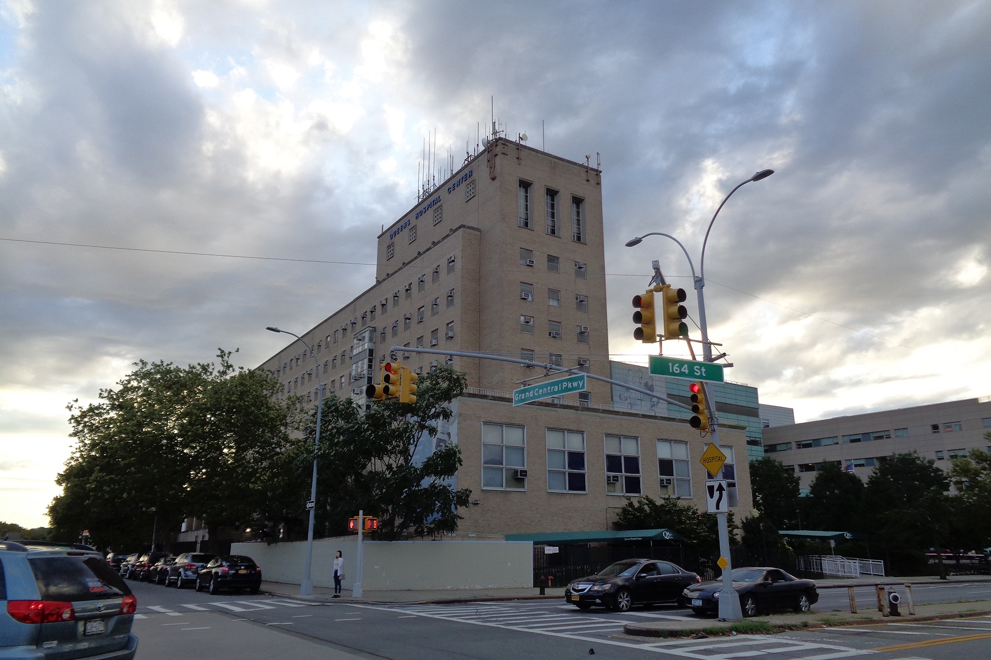 Firefighter charged with punching on-duty NYPD cop in face at NYC hospital