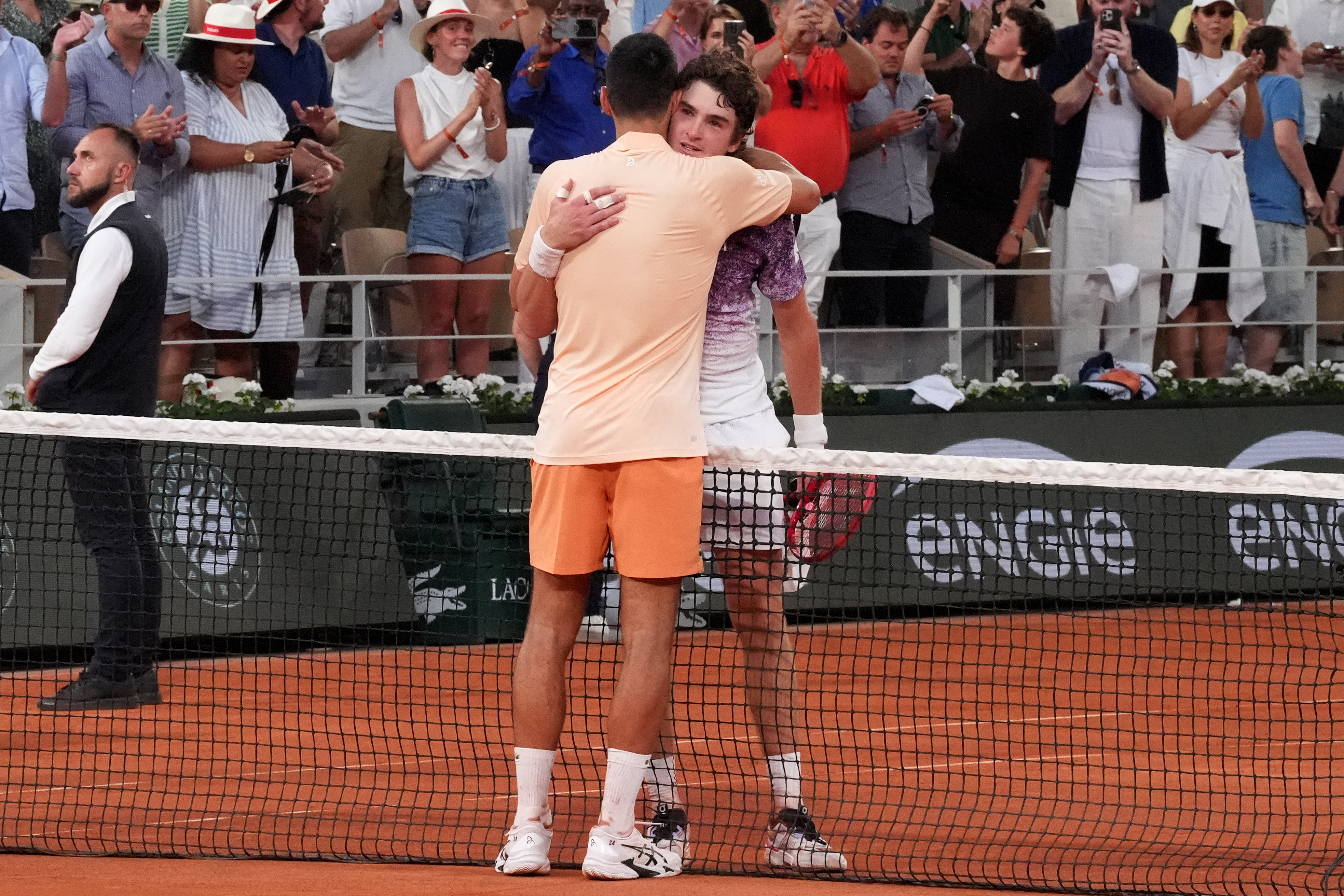 French Open rocked by 'horrible' incident as Novak Djokovic and Alex de ...
