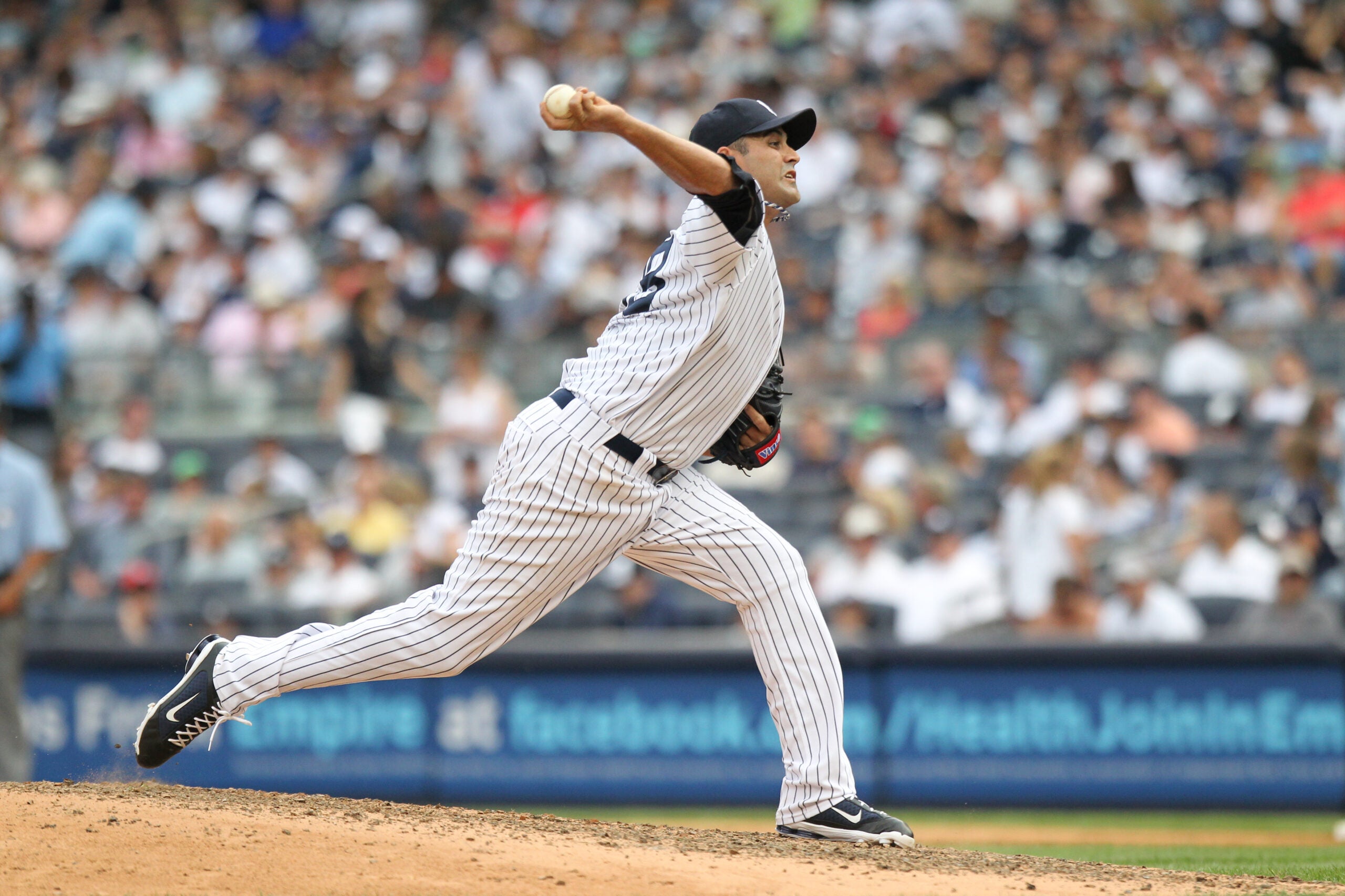 How pitchers can protect their elbows without giving up velocity