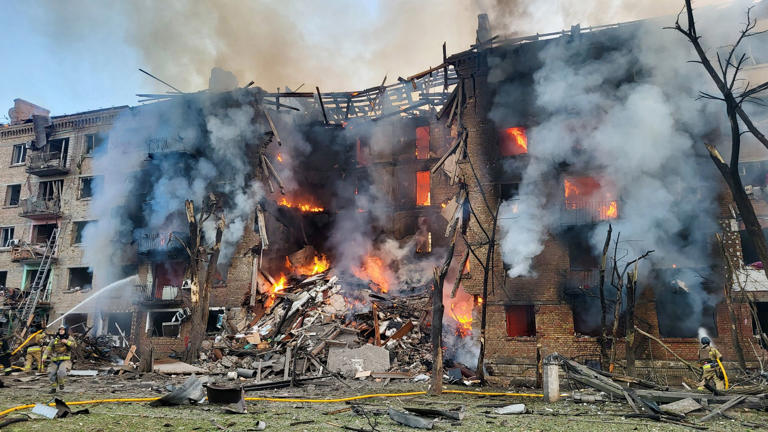 Ukraine scores major battlefield gains as Russian advances stall