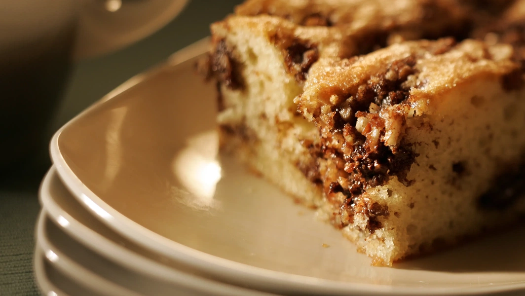 Why bakers swear by sour cream in cakes