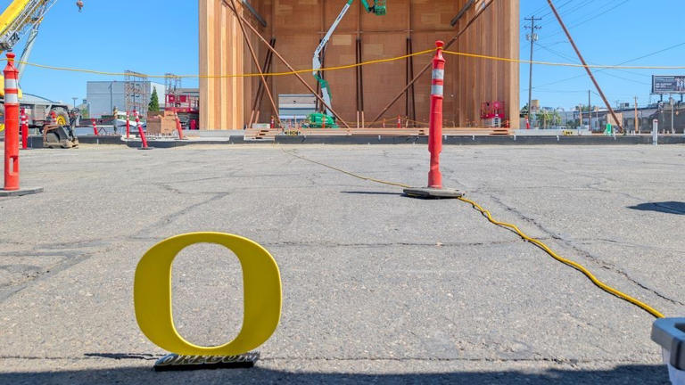 UO and Port of Portland mark progress on Oregon Acoustic Research Lab ...