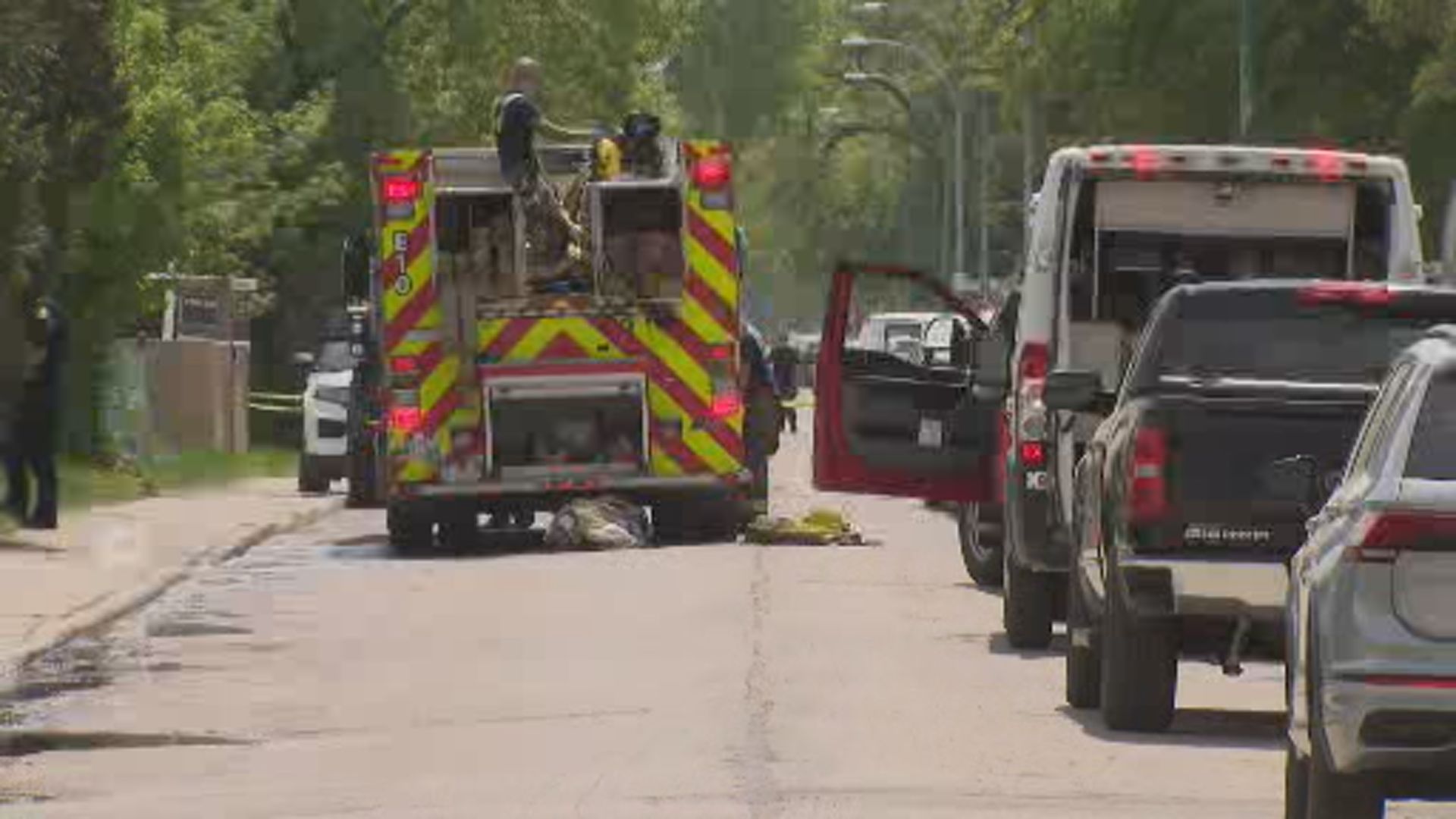 Winnipeg police rescue hostages after suspect sparks standoff and house ...