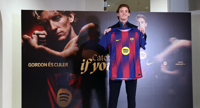 Barcelona sign Gordon for €80m from Newcastle