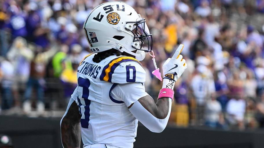 Bears drop video of Zavion Thomas burning Tyrique Stevenson at OTAs