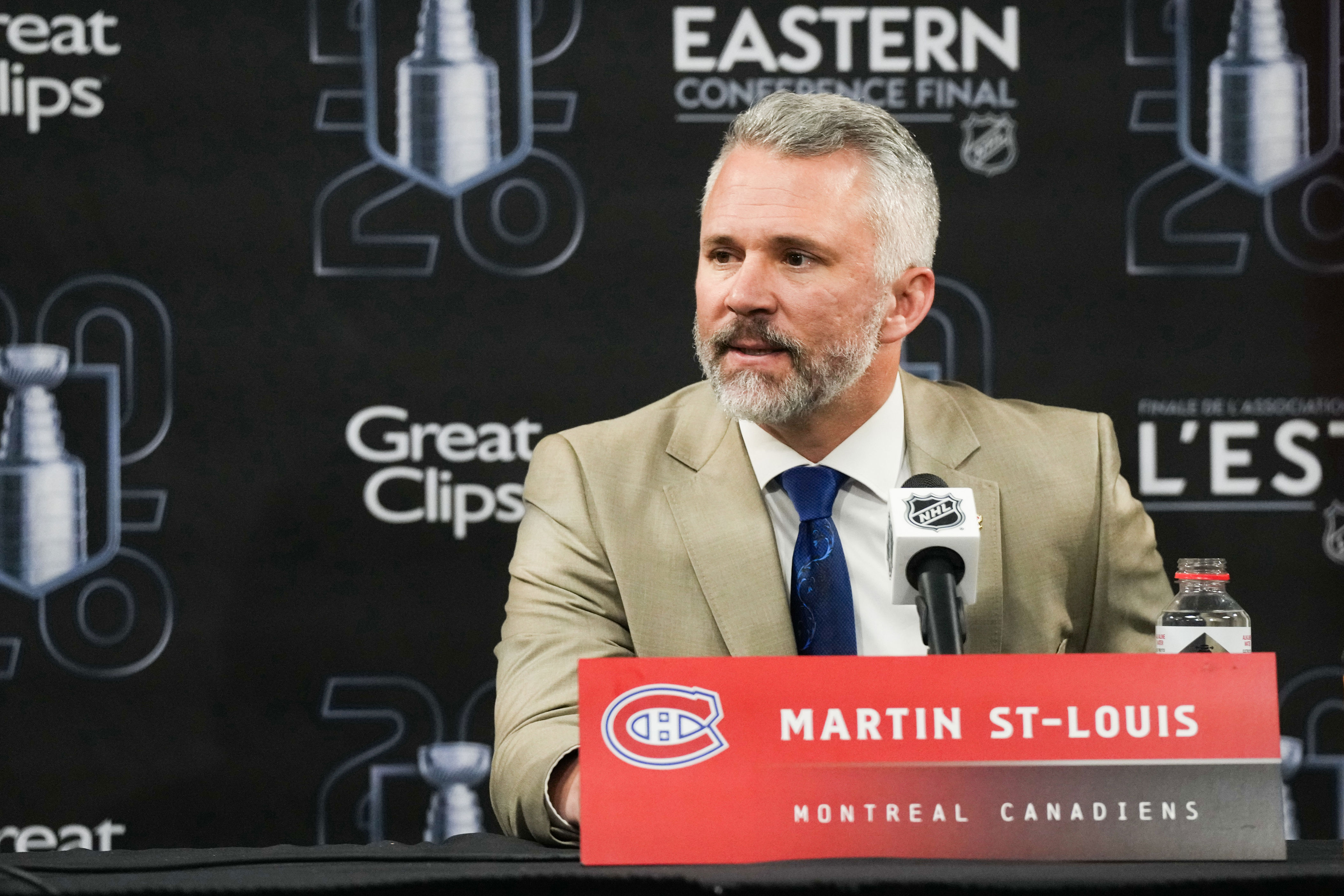 Canadiens coach weighs in on 'shoot the puck' debate before Game 5
