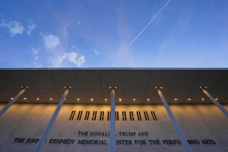 Judge orders Kennedy Center to remove Trump's name from building