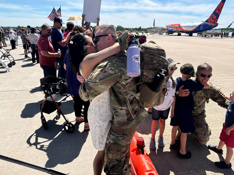 Wisconsin Army National Guard soldiers return home after year-long ...