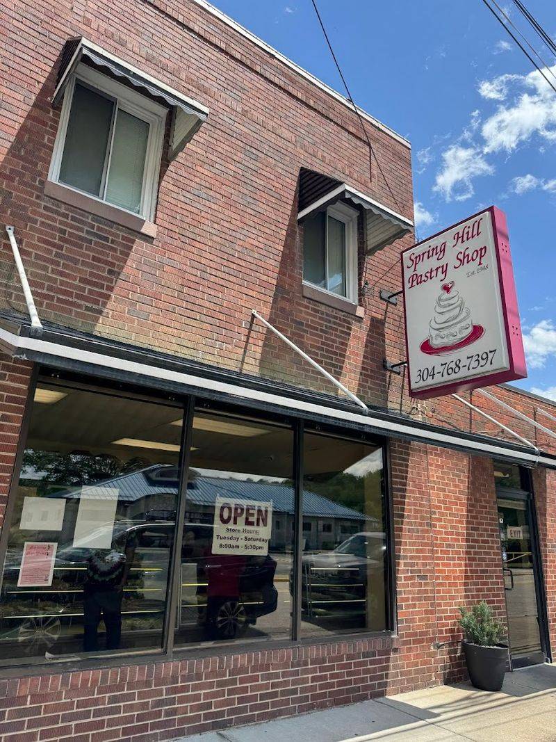 The West Virginia bakery that invented the cream filled hot dog pastry ...