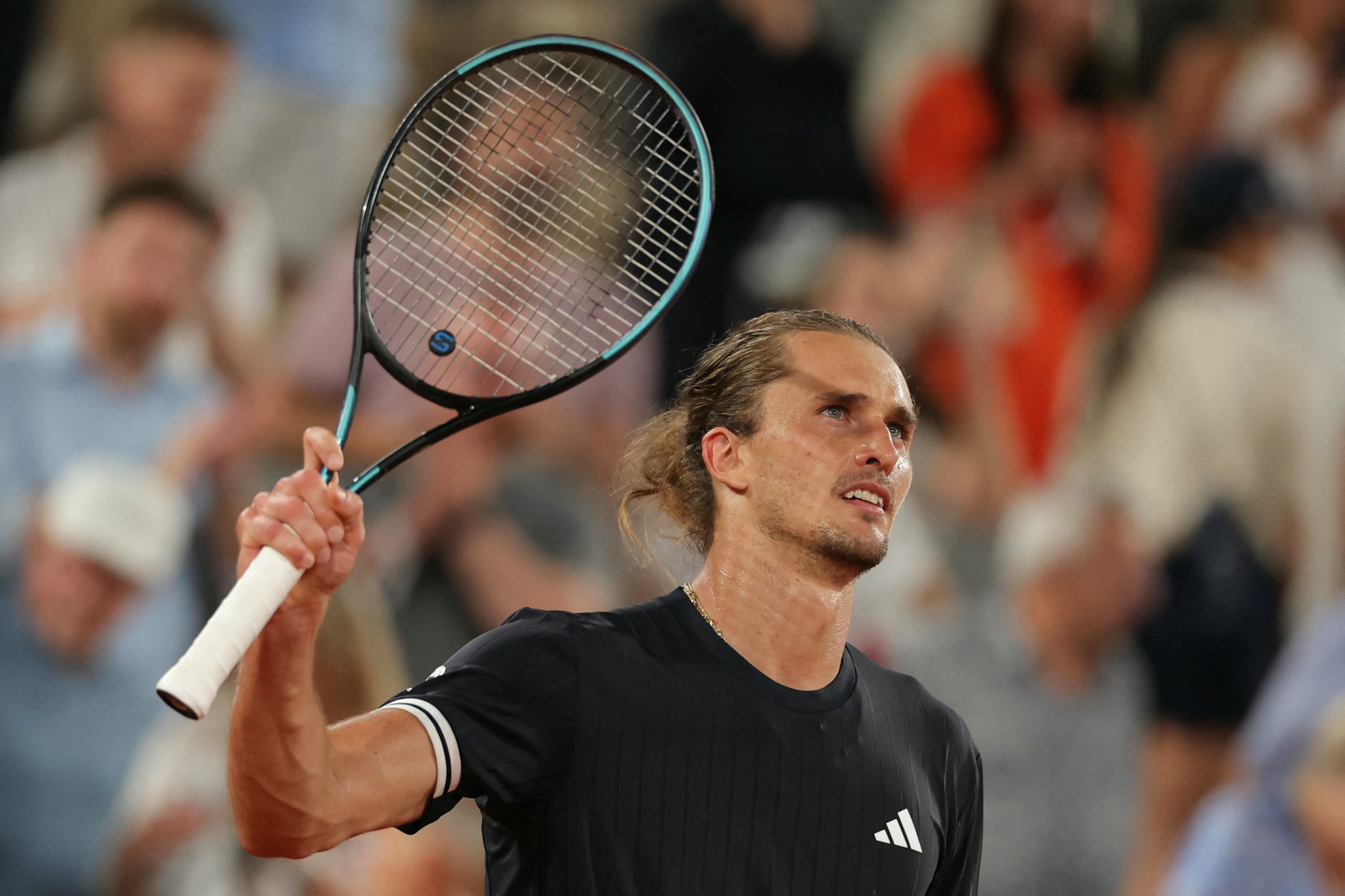 Sieg um 0.49 Uhr: Zverev nach Nachtschicht im Achtelfinal