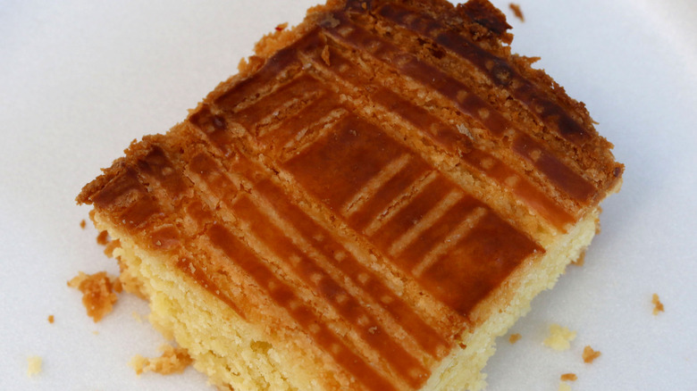 30 popular types of cake from around the world