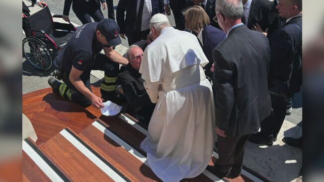 Sviene il prete, il Papa lo soccorre