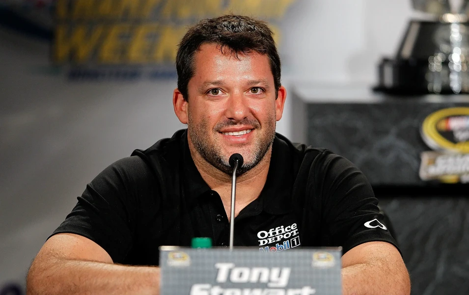 Tony Stewart alleges Bill France Jr. blocked Dale Sr.’s title streaks