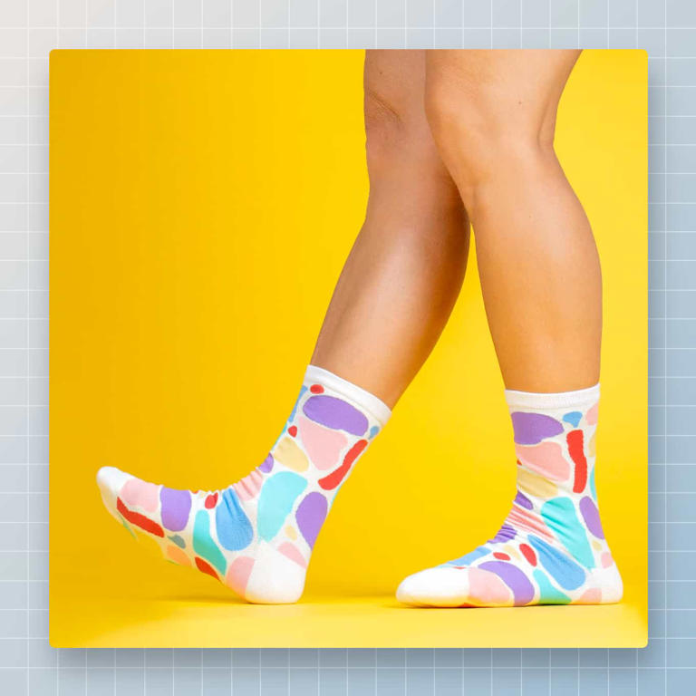 The awesome socks club is helping build a hospital 🧦