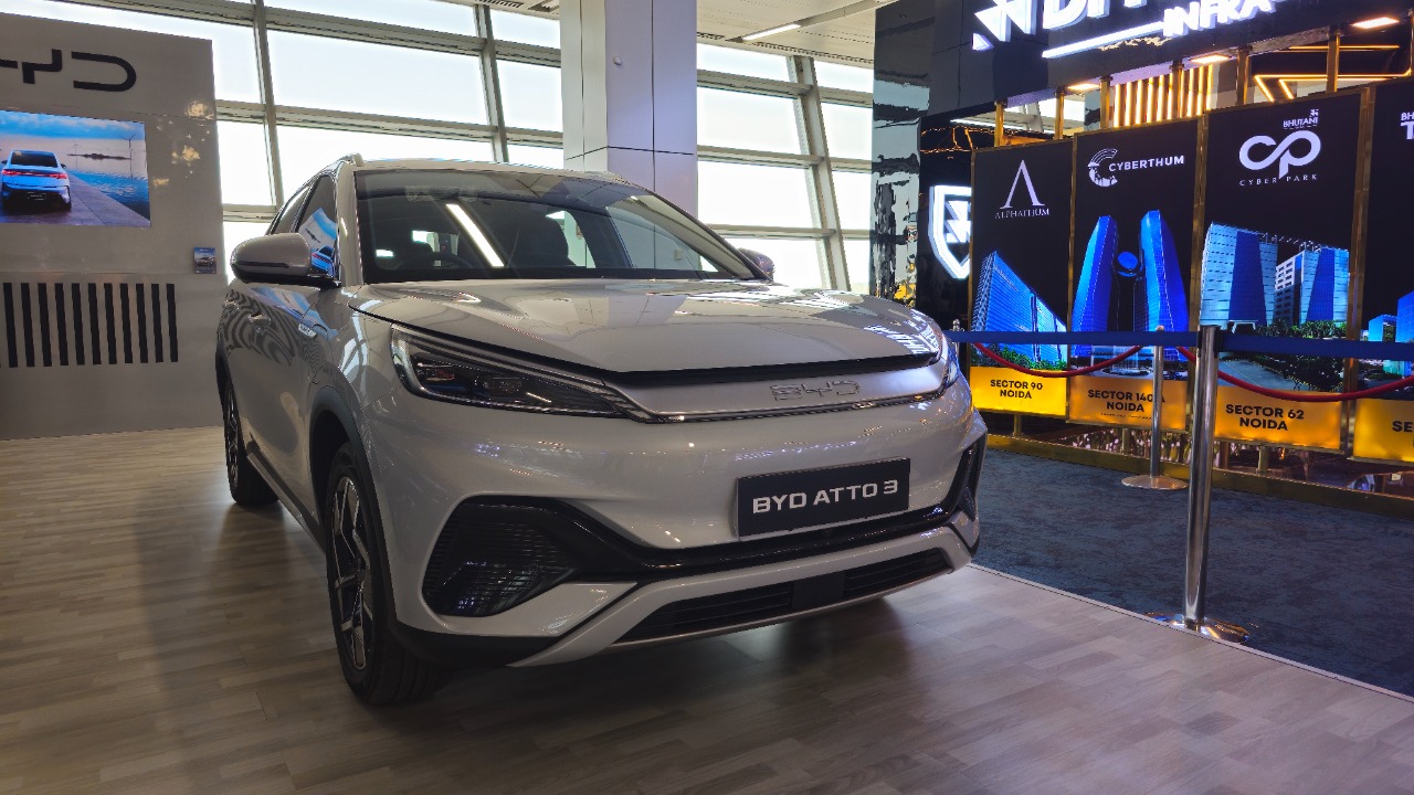 China’s BYD just overtook Tesla as the world’s largest battery energy ...
