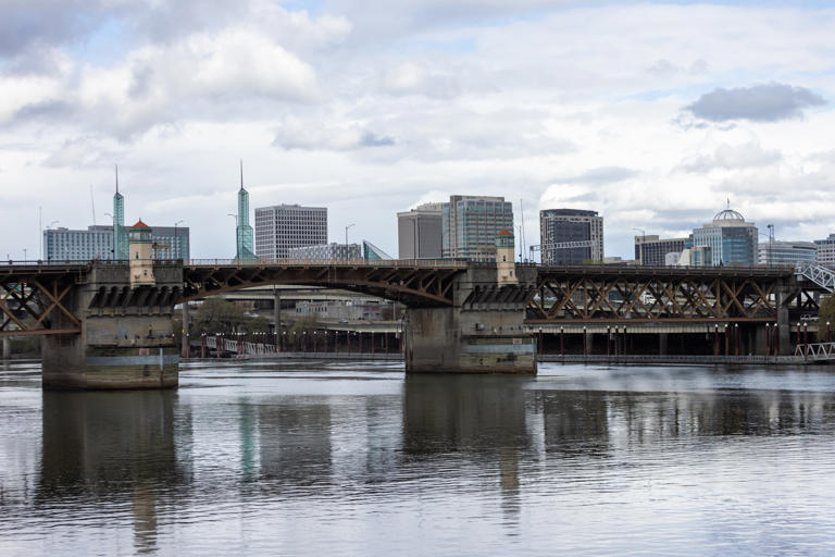 Portland closes Burnside Bridge Saturday for centennial event