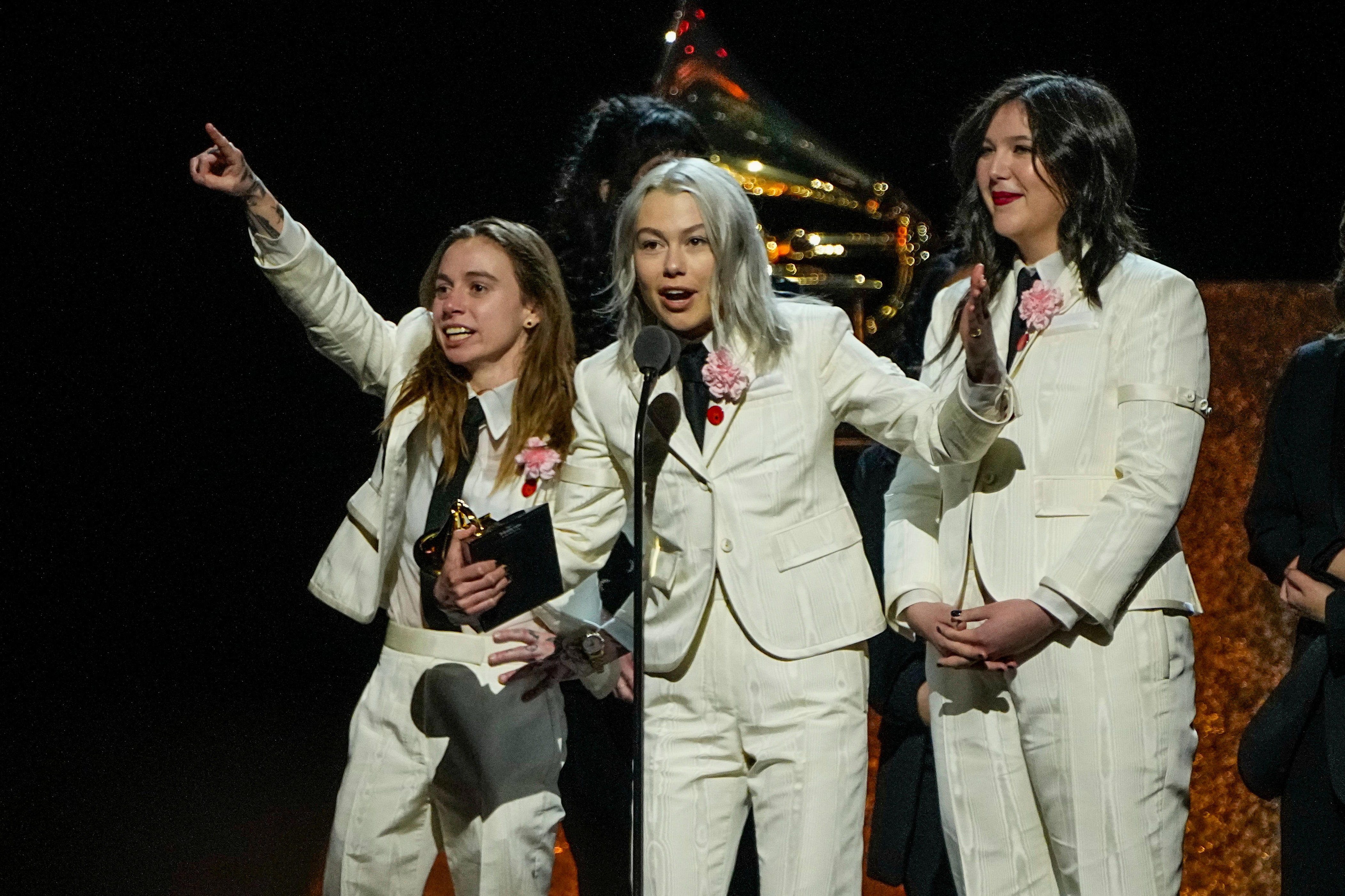 Iowa City residents head to Davenport for secret Phoebe Bridgers show