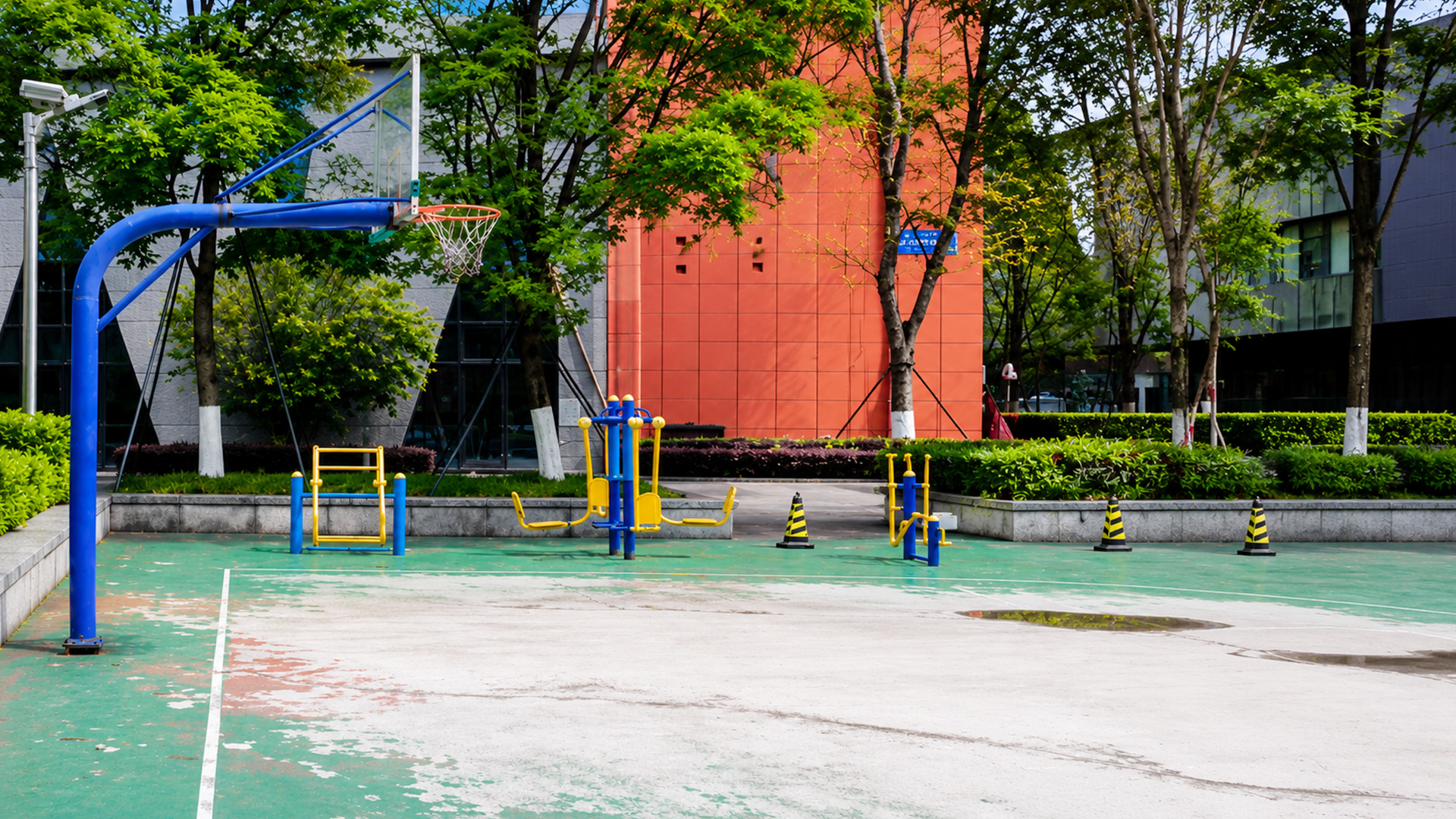 Public exercise areas continue appearing across expanding Chinese ...