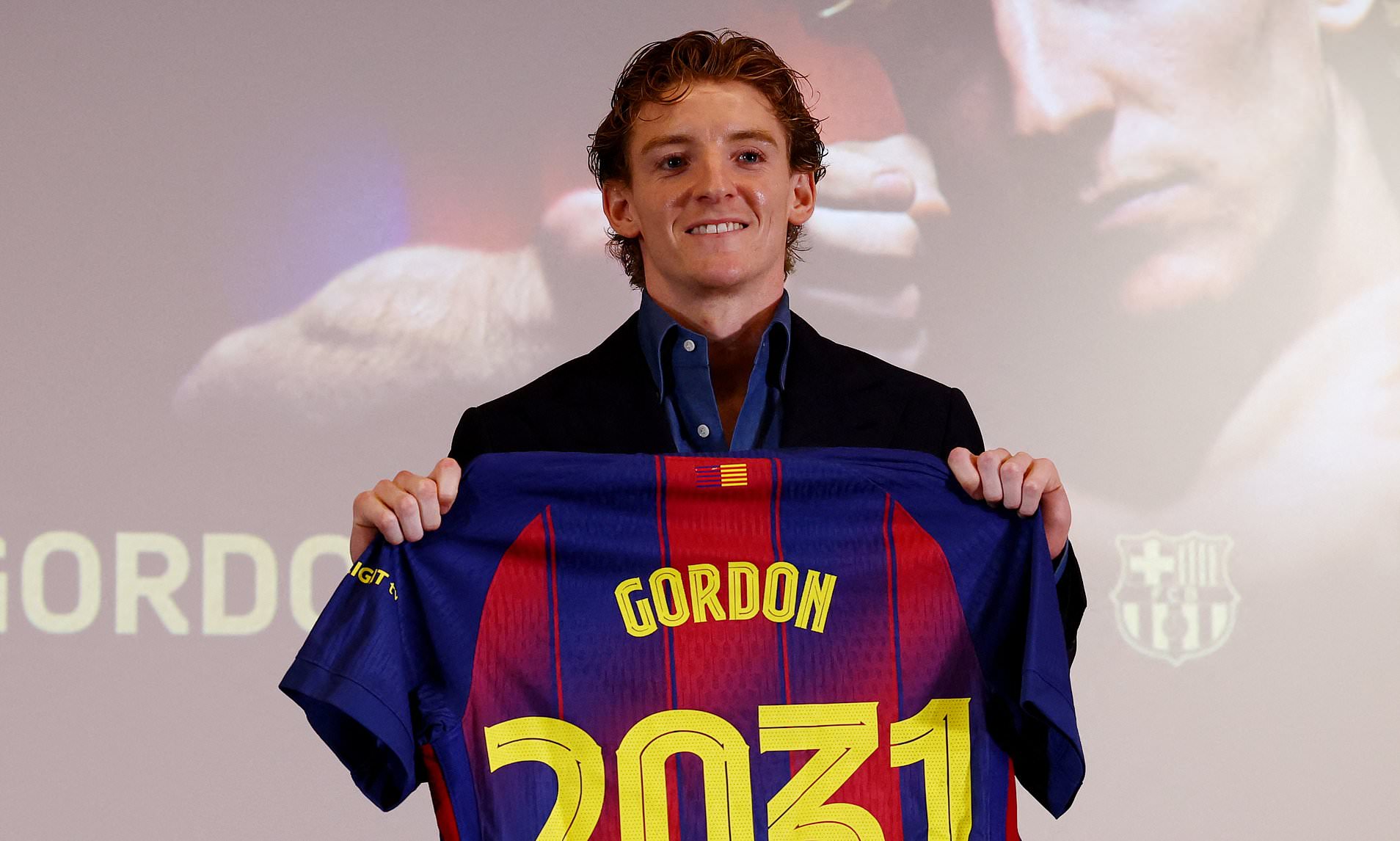 Barcelona's new £70m signing Anthony Gordon stuns by speaking fluent ...
