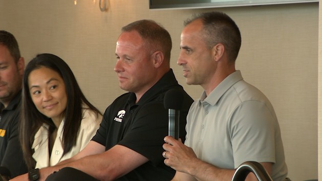 I-Club makes a stop in Muscatine