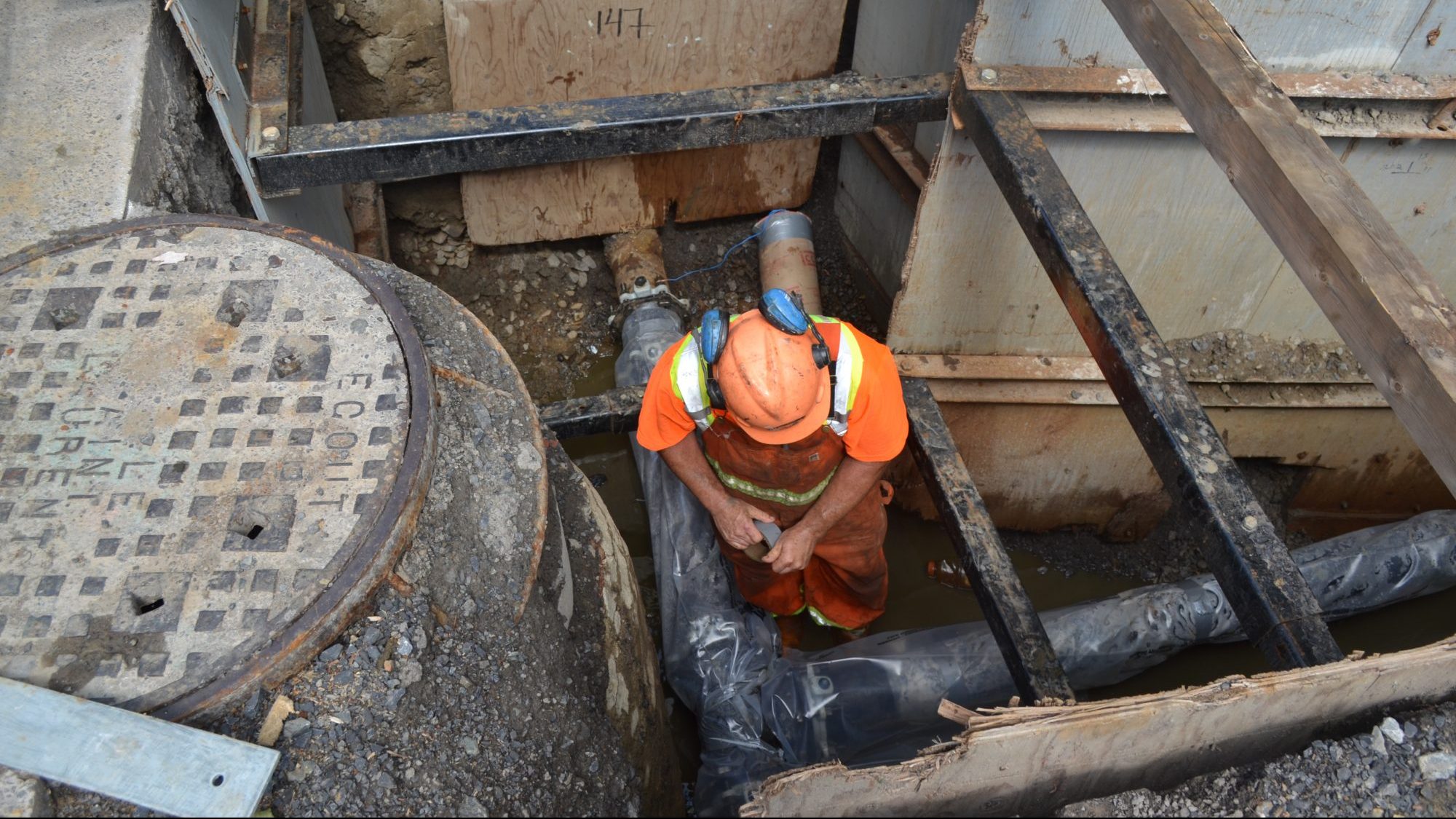 Infrastructures : les Montréalais doivent limiter leur consommation d’eau