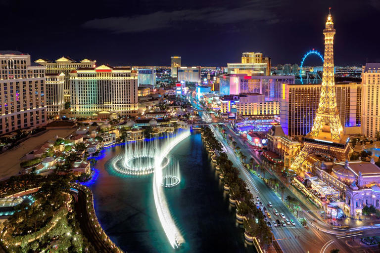 Big, bad apple: NYC clobbered in top 10 list of hotspots that visitors ...