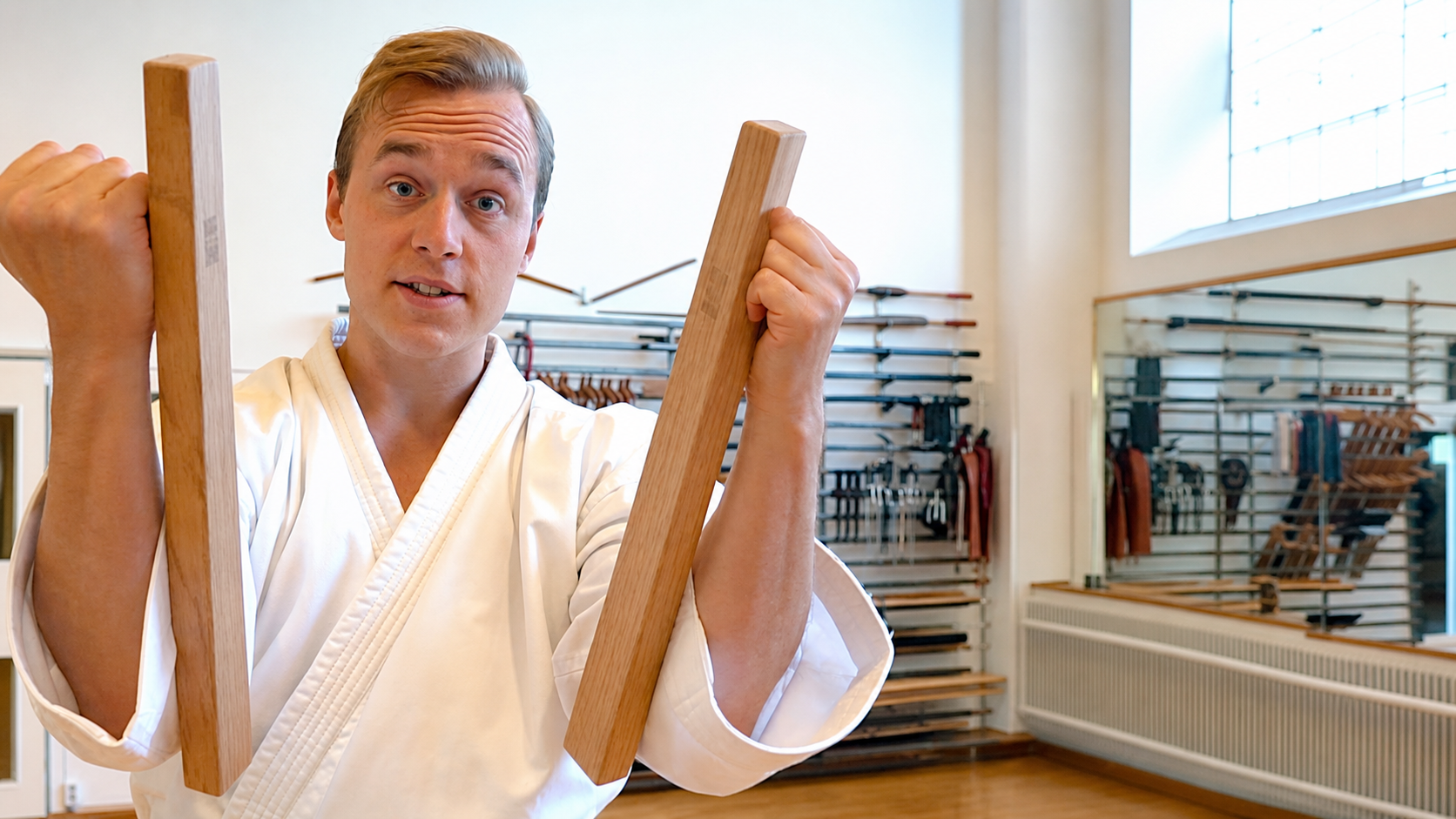 Introduction to tonfa: demonstration and basic techniques explained