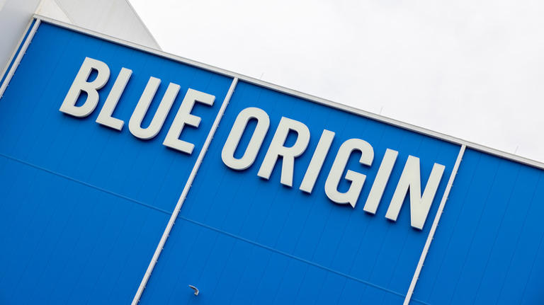Blue Origin's New Glenn rocket exploded on the launch platform