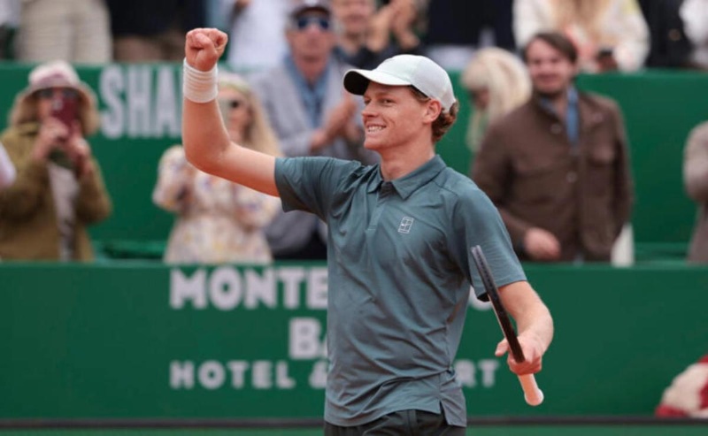 Furious Carolina Wozniacki calls out Jannik Sinners team fans left ...