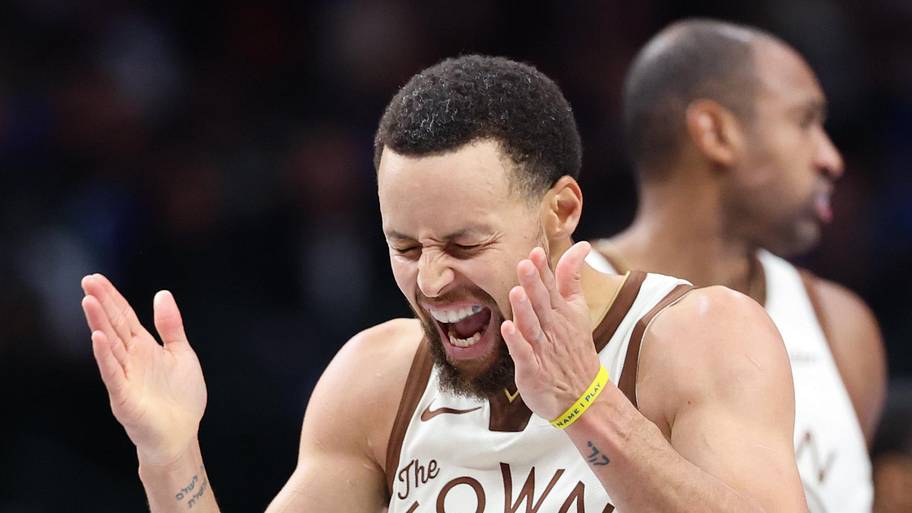 Stephen Curry likely loses superstar privilege if Warriors trade for ...