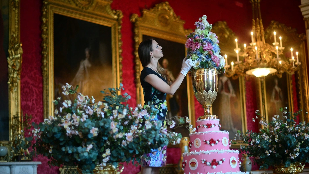 Victoria sponge cake through time and taste