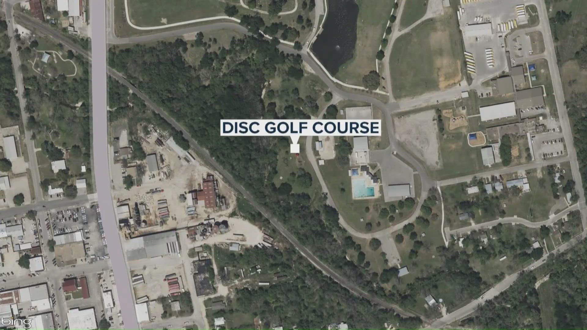 Lockhart closes part of city park due to 'aggressive' bees