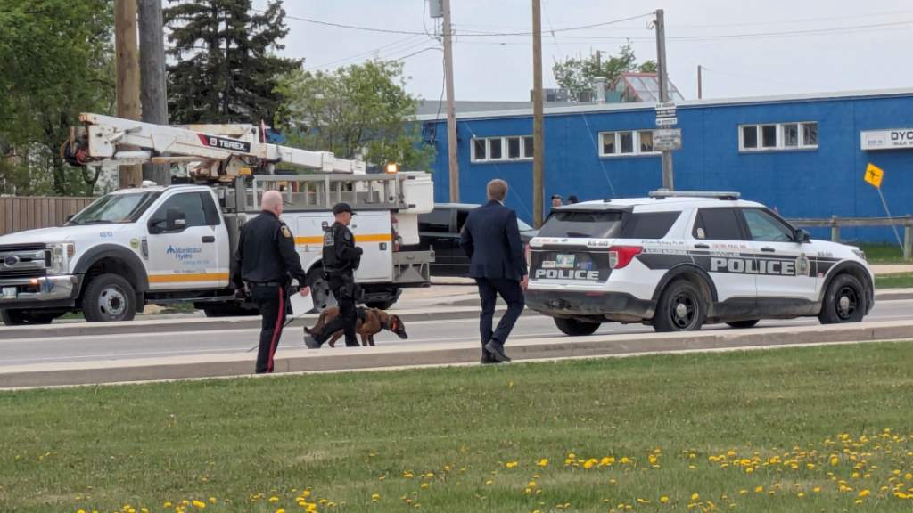 Suspect dies after exchanging gunfire with Winnipeg police, taking 3 ...
