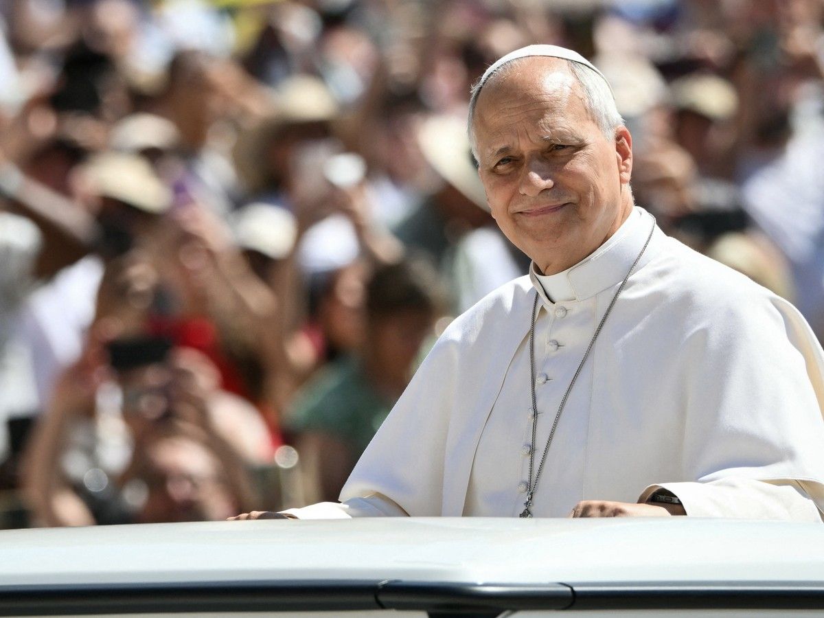 Carney speaks to Pope Leo about artificial intelligence as government ...
