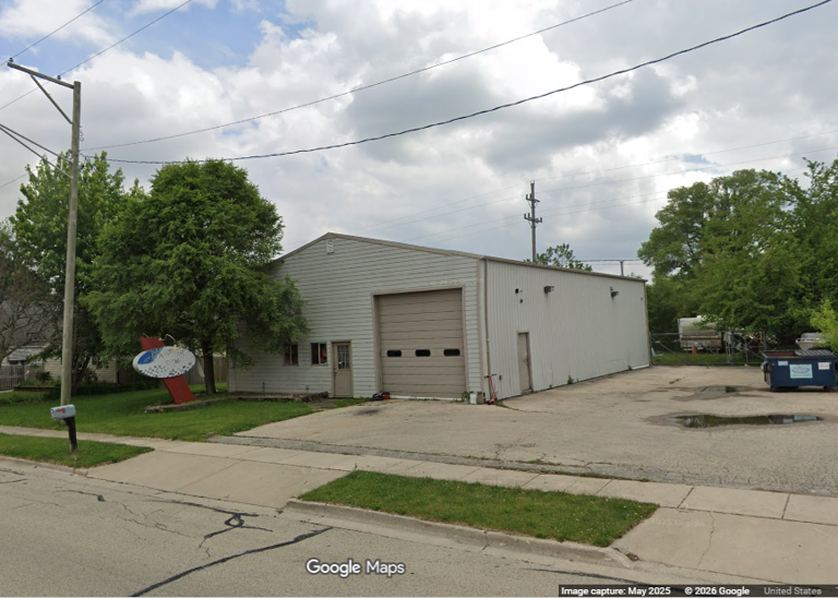Fire in Morris: Paraplegic rescued, 1 dog dies after smoke infiltrates ...