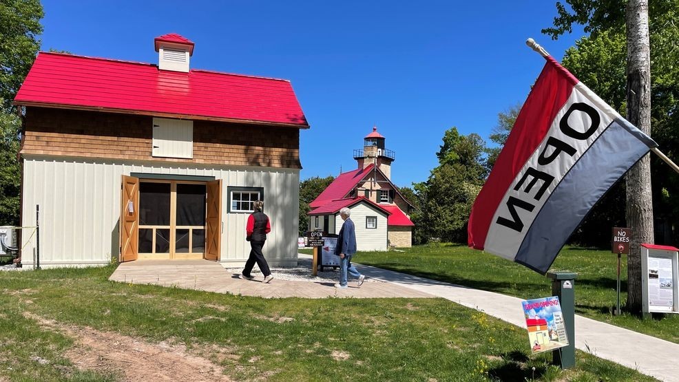 Eagle Bluff Lighthouse open in Door County