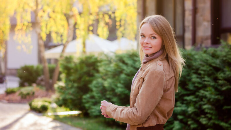 Her husband got his mistress pregnant, and this girl is angry he's not ...