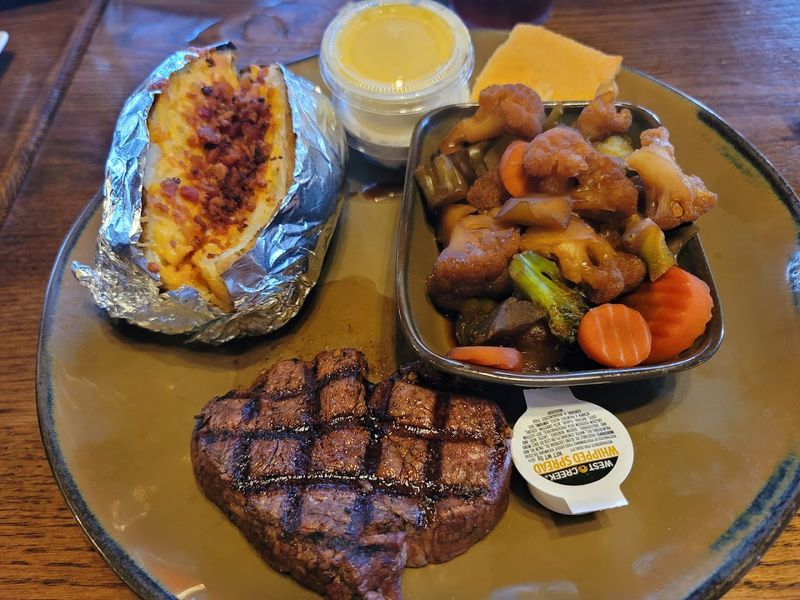 This small-town Maryland restaurant is known for steaks people will ...
