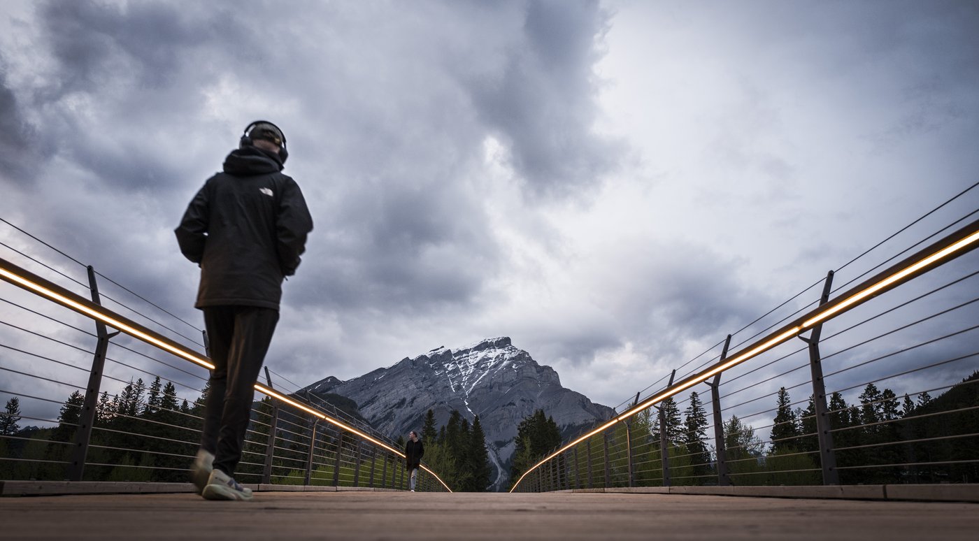 Melting snowpack, expected rain prompt flood-prevention measures in Alberta