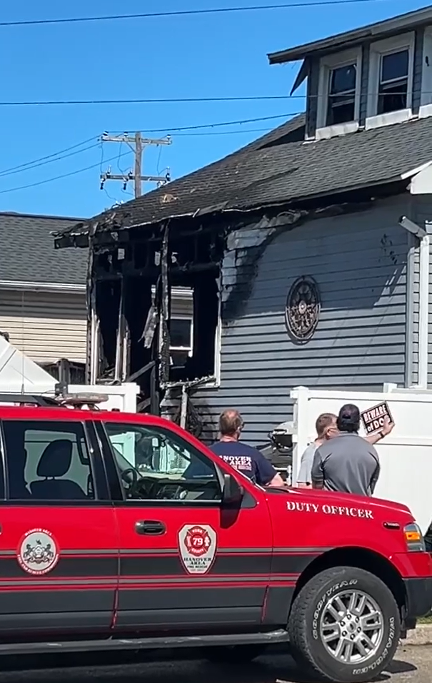 4 people escape burning house; 2 pets killed, assistant chief says