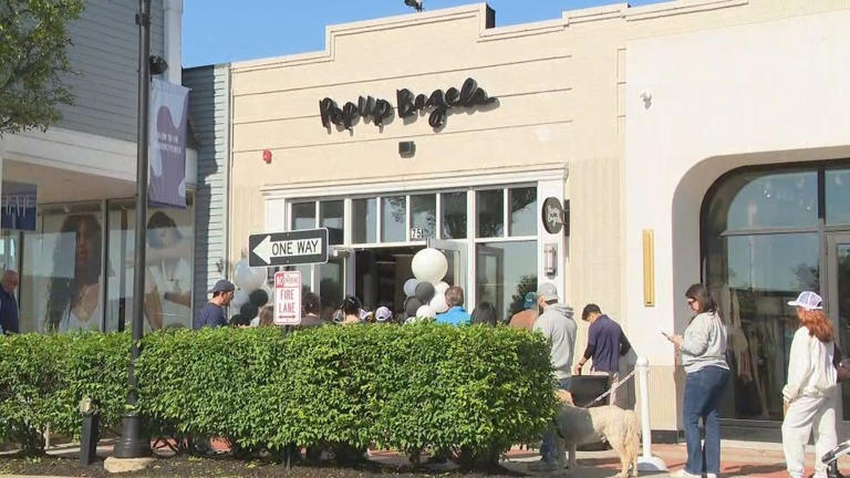 PopUp Bagels opens first Rhode Island location in Cranston