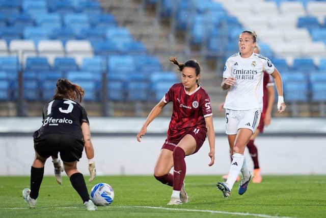 Iria Castro, Sandra Perera y Chelsea Ashurst no continuarán en el DUX ...