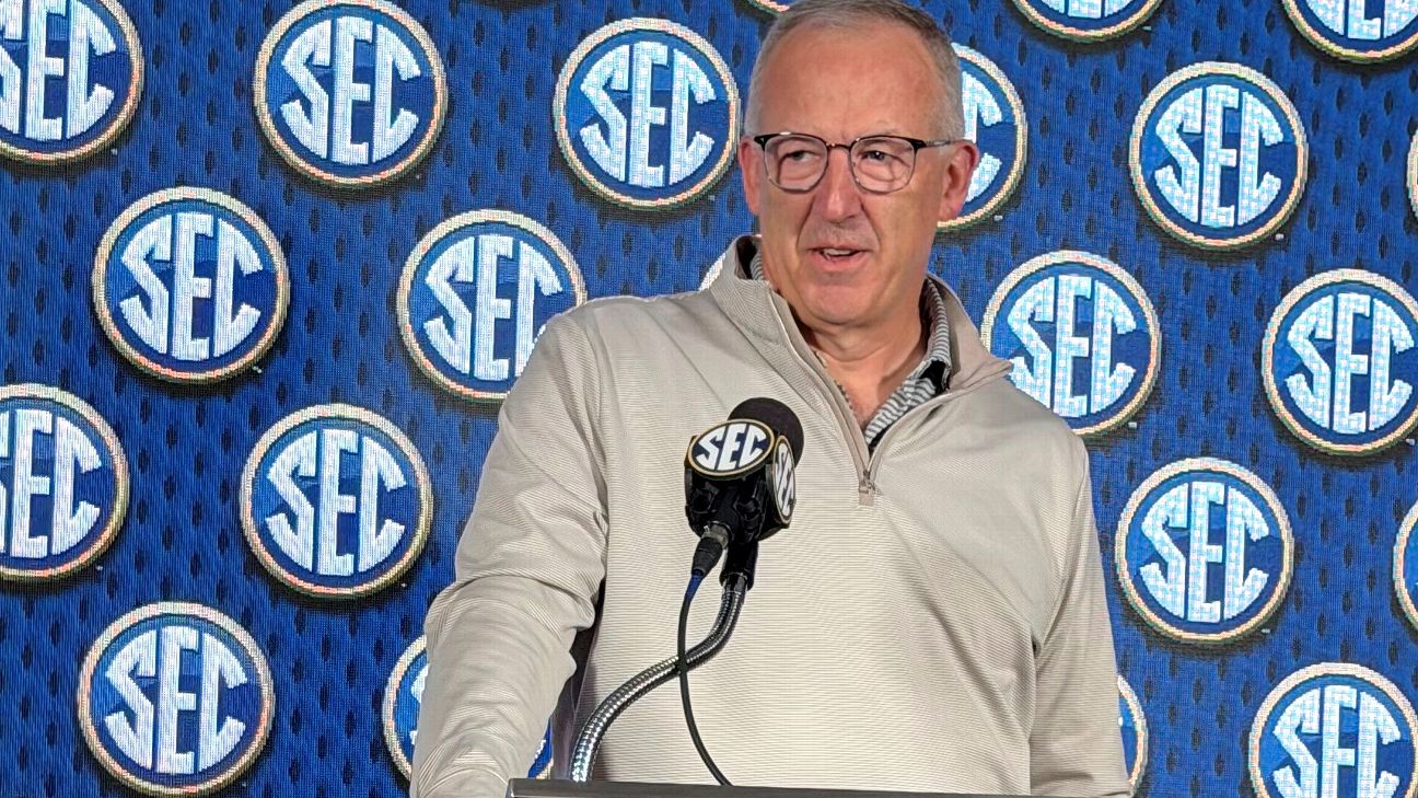 College football spring meetings: Buzz from the SEC and Big Ten