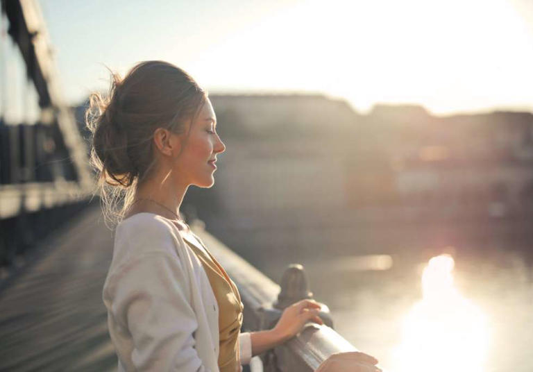 5 simple vagus nerve exercises for anxiety relief you can do at home