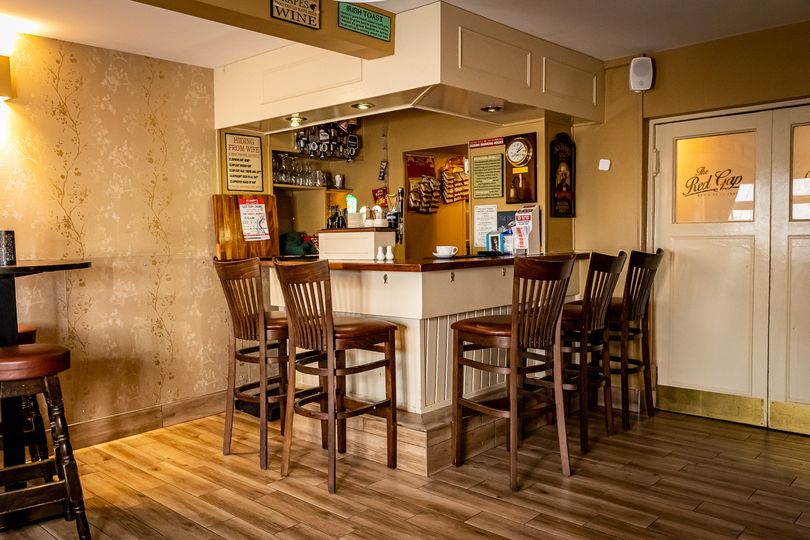 Loved Irish pub’s final bank holiday weekend as bar closing