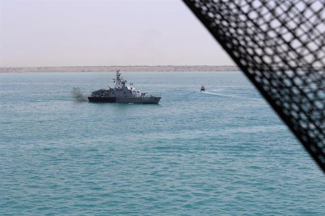 Irán confirma el paso de 24 buques a través del estrecho de Ormuz en ...