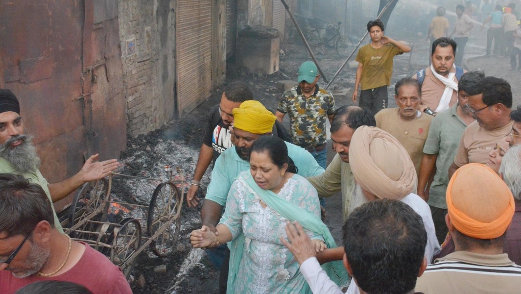 Amritsar market fire kills shopkeeper, probe and relief underway