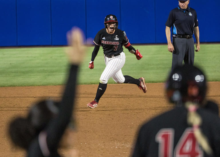 Women's College World Series schedule, TV channels, how to watch games