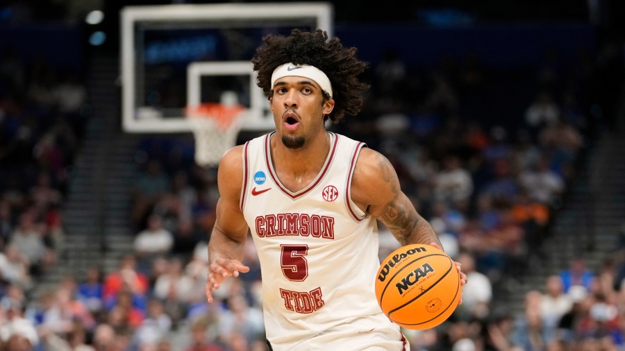 Alabama forward Amari Allen announces return to the Tide next season ...