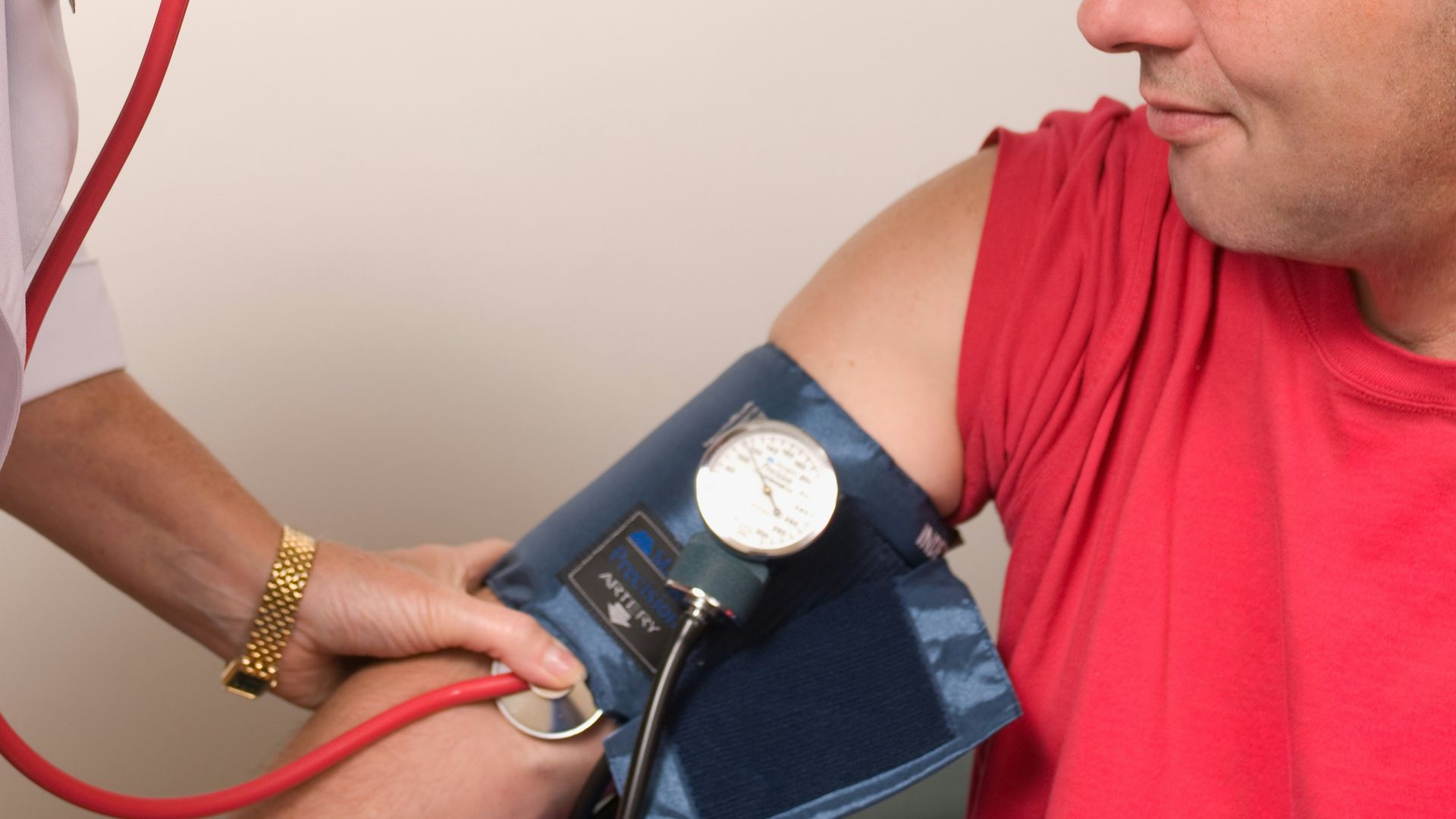 20 warning signs your cholesterol may be too high